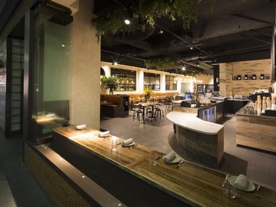 Cafe - Restaurant - Prime location - A1 fit-out - Full kitchen - East ...