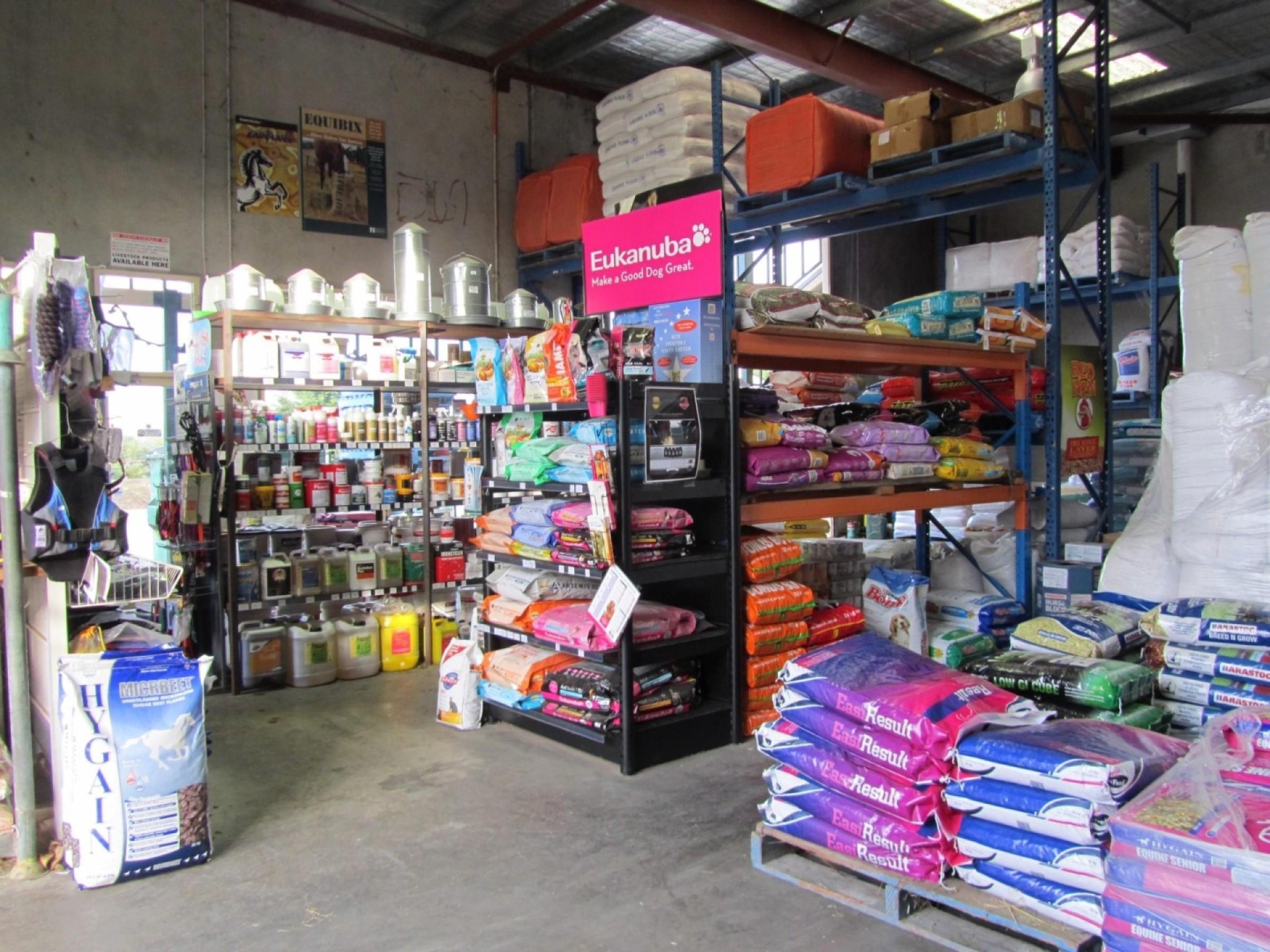 Pet and stockfeed store in the heart of the Yarra Valley in Yarra Glen ...