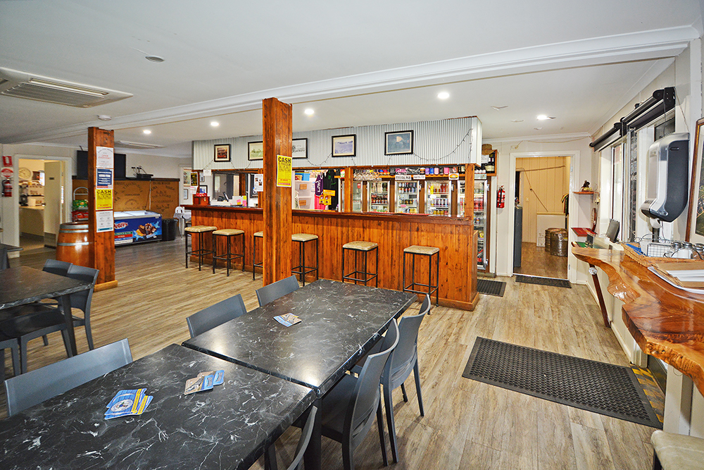 Freehold Hotel for Sale - Booligal Hotel, Booligal in Booligal NSW ...