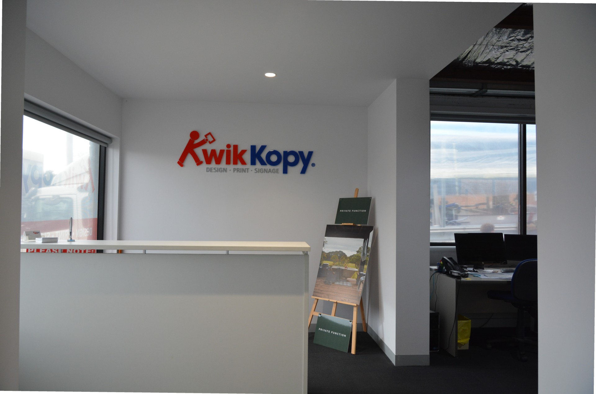 *Kwik Kopy .. one of the best in Aust'.* PROFIT TO OWNER approx. $500,000 in Melbourne VIC, 3000 ...