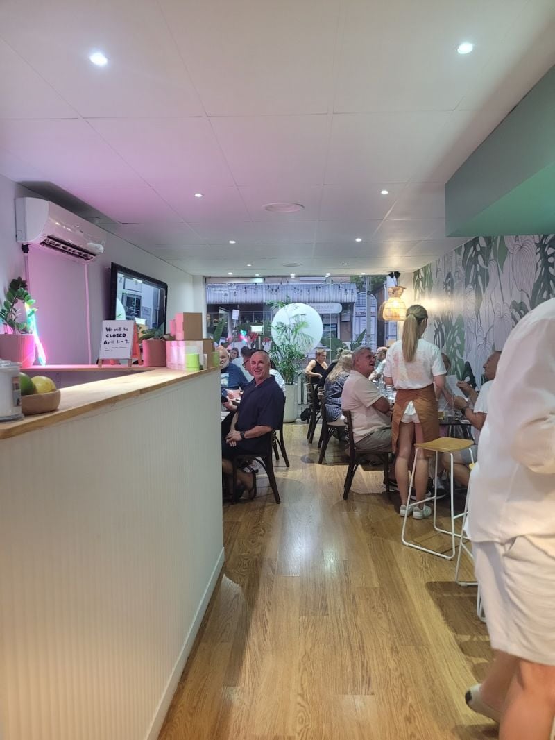 Prime Food Business Opportunity on Busy Rode Road in Wavell Heights QLD ...