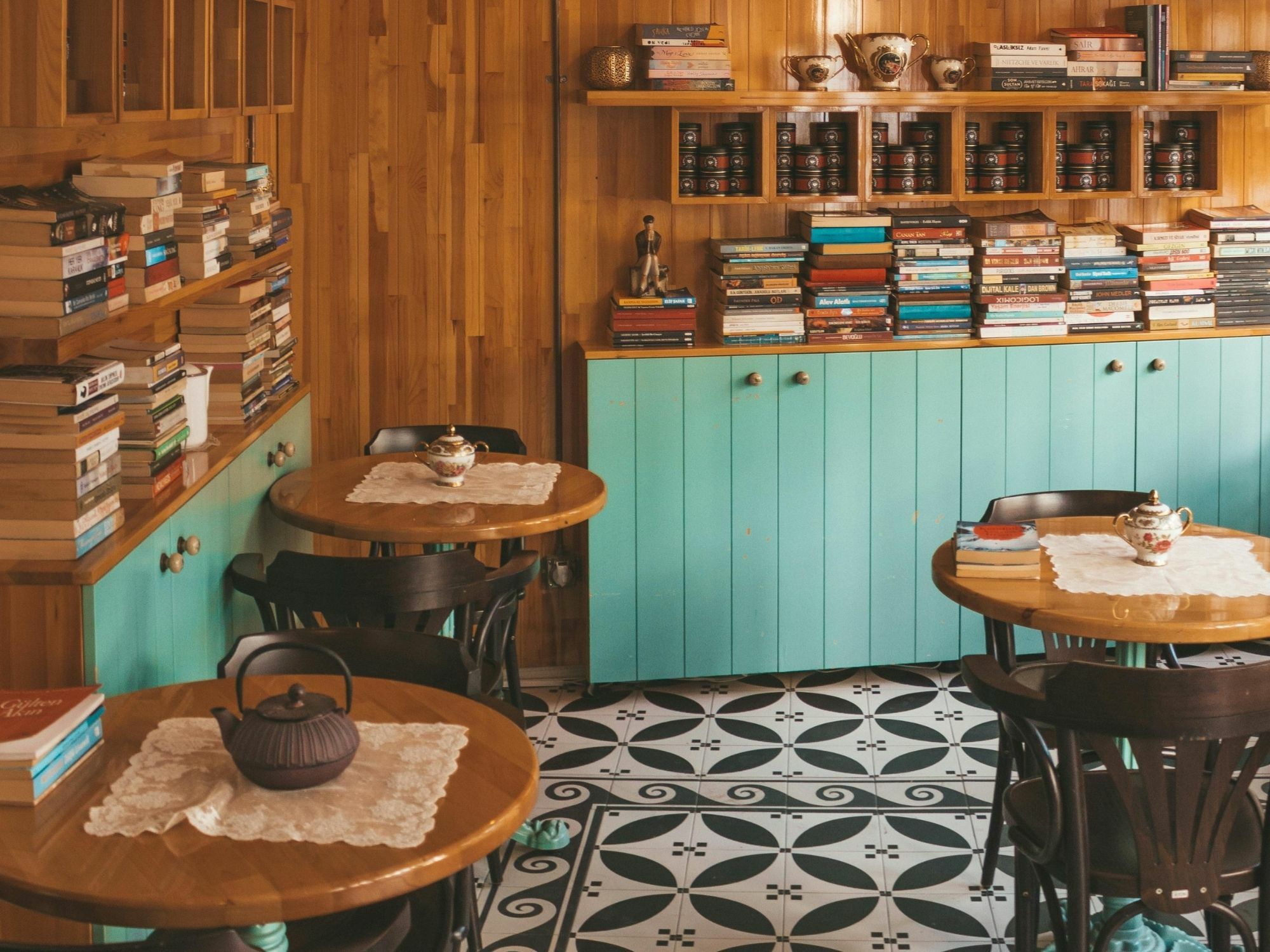 PRIME PALM BEACH CAFE – YOUR GOLD COAST MONEY-MAKER & FUTURE NIGHTLIFE ...