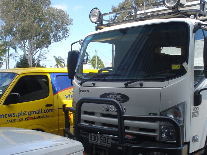 Auto glazing windscreen replacement and repair. Tinting and other auto ...