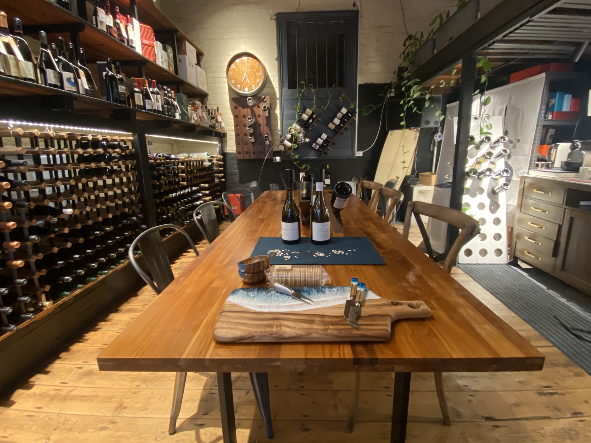 Geelong Drive Through Bottle Shop with the new internal sales area in ...