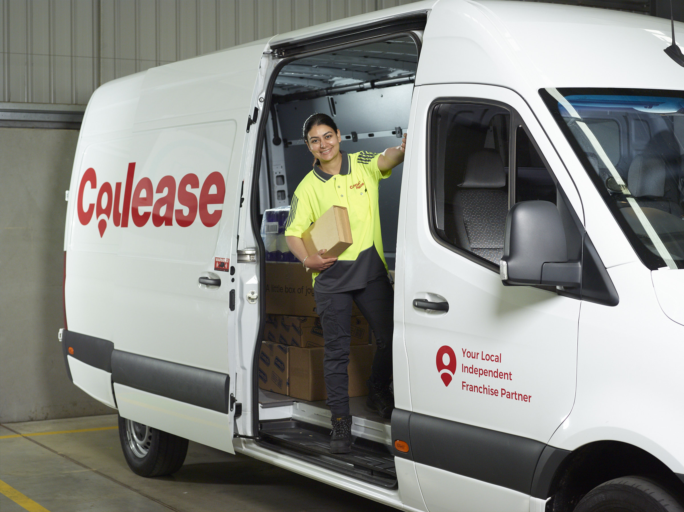 Mobile courier driver franchise business opportunity in Brisbane. Min ...
